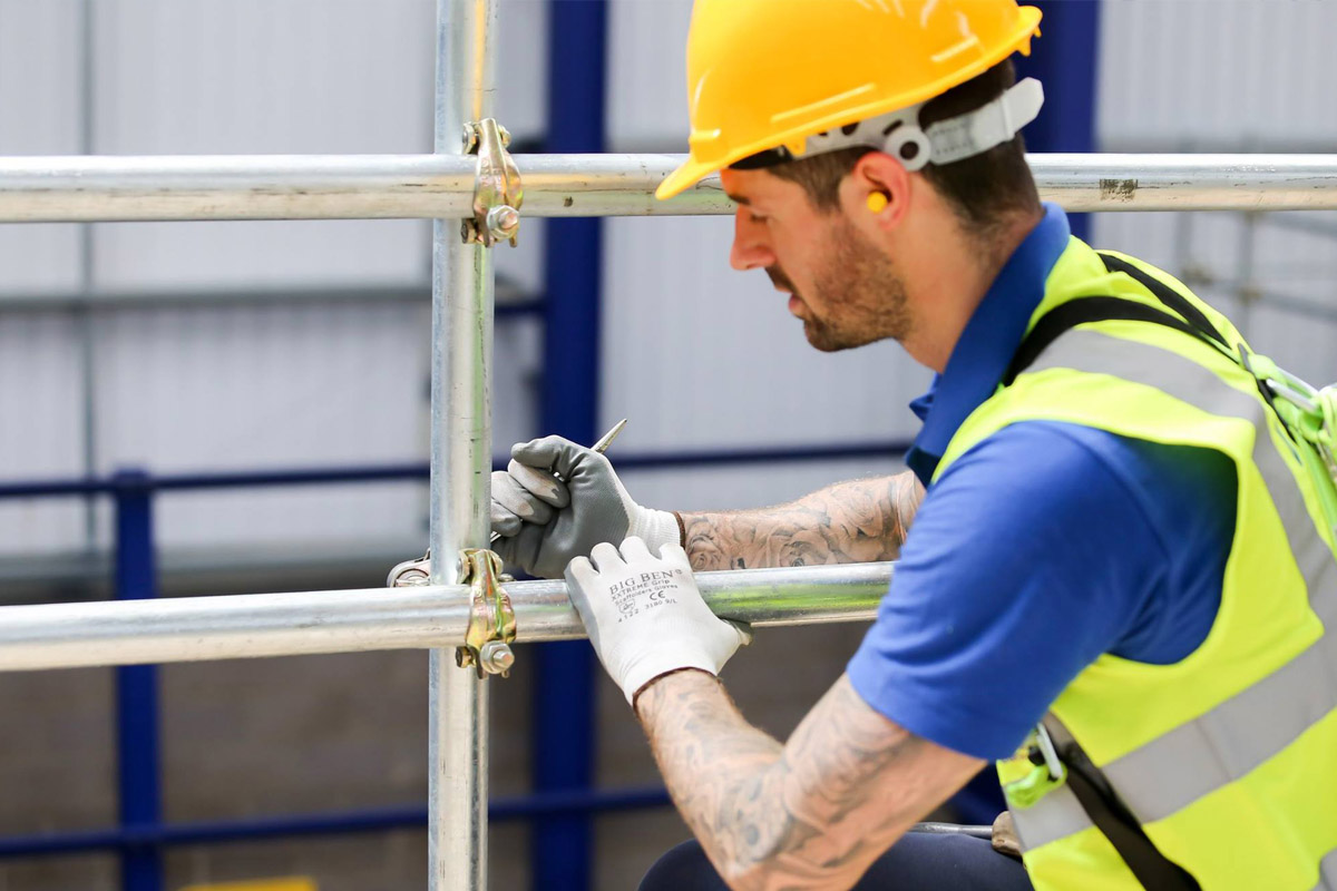 Who is Responsible for Ensuring the Safety of Scaffolding - Formark ...